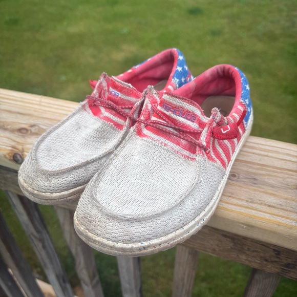 Hey Dude | Shoes | Hey Dude Wendy Sox Tri Patriotic Americana Womens 7 ...